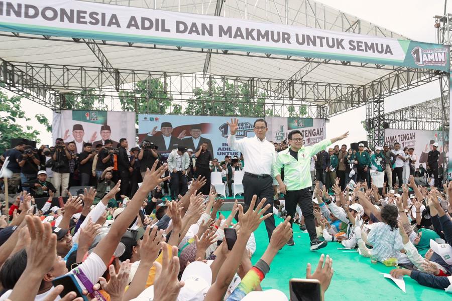 Kampanye Akbar di Tegal, Gus Imin: AMIN Hanya Mendengarkan Rakyat dan Ilmu Pengetahuan! - Cakrawarta